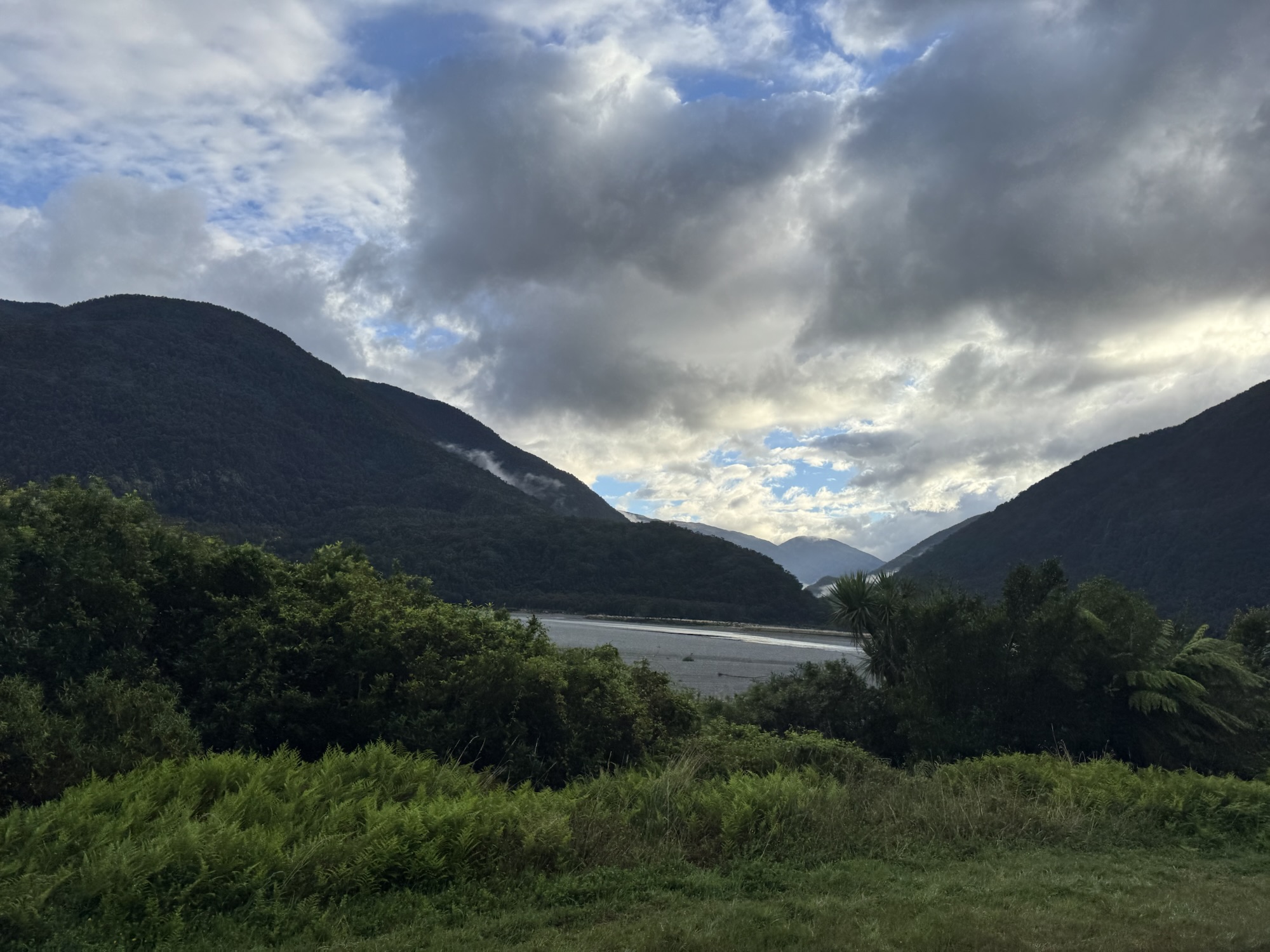 Tour Aotearoa Day 35: Haast to Makarora, 50 miles, 3,120 feet elevation ...
